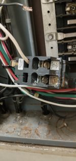 OLD two pole Square D QO breaker with pig tail | Mike Holt's Forum